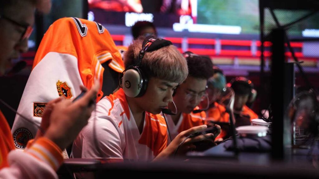 M5 World Championship – Day 2: Teams Rise & Fall In Group Standings ...