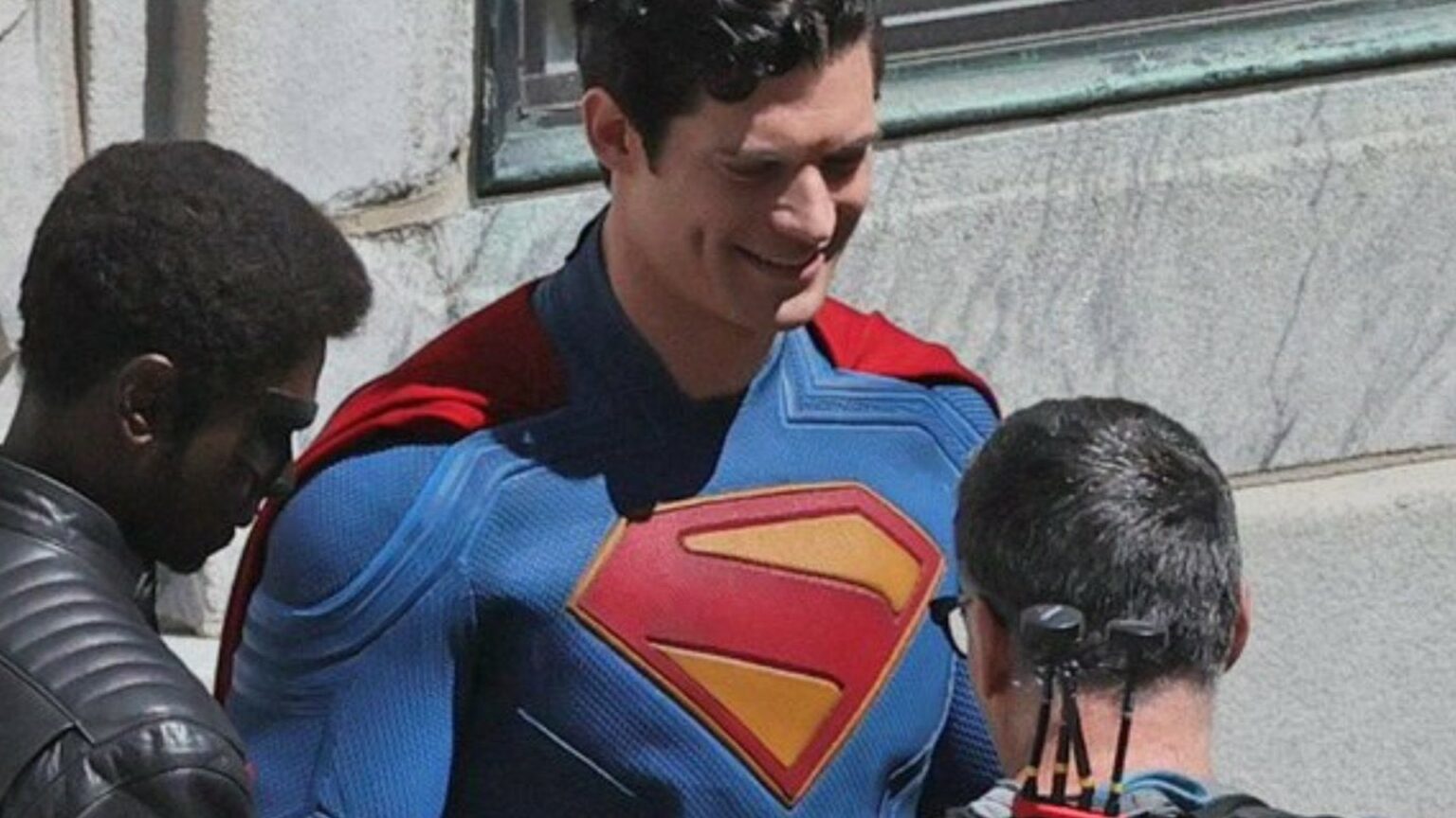 Superman Movie Set Photos Unveils Best Look Yet At His Costume ...