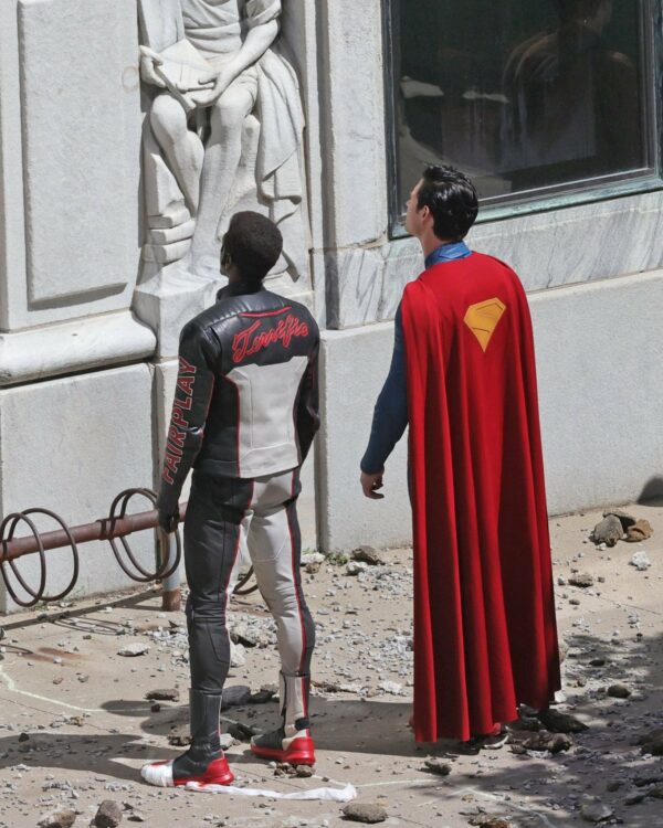 Superman Movie Set Photos Unveils Best Look Yet At His Costume ...
